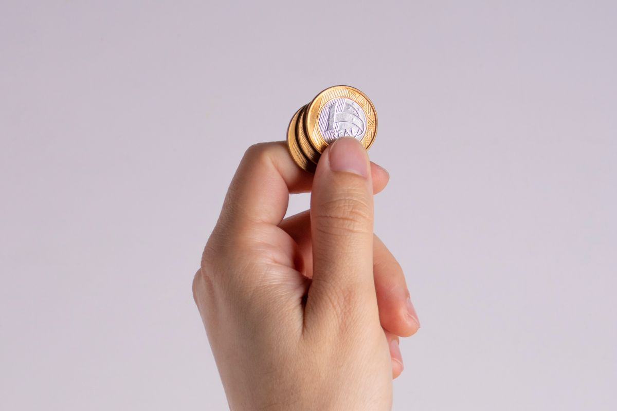 The Biblical Meaning of Finding Pennies - Bible Wings