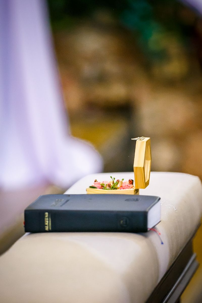 CSB vs ESV - Differences - Bible Wings